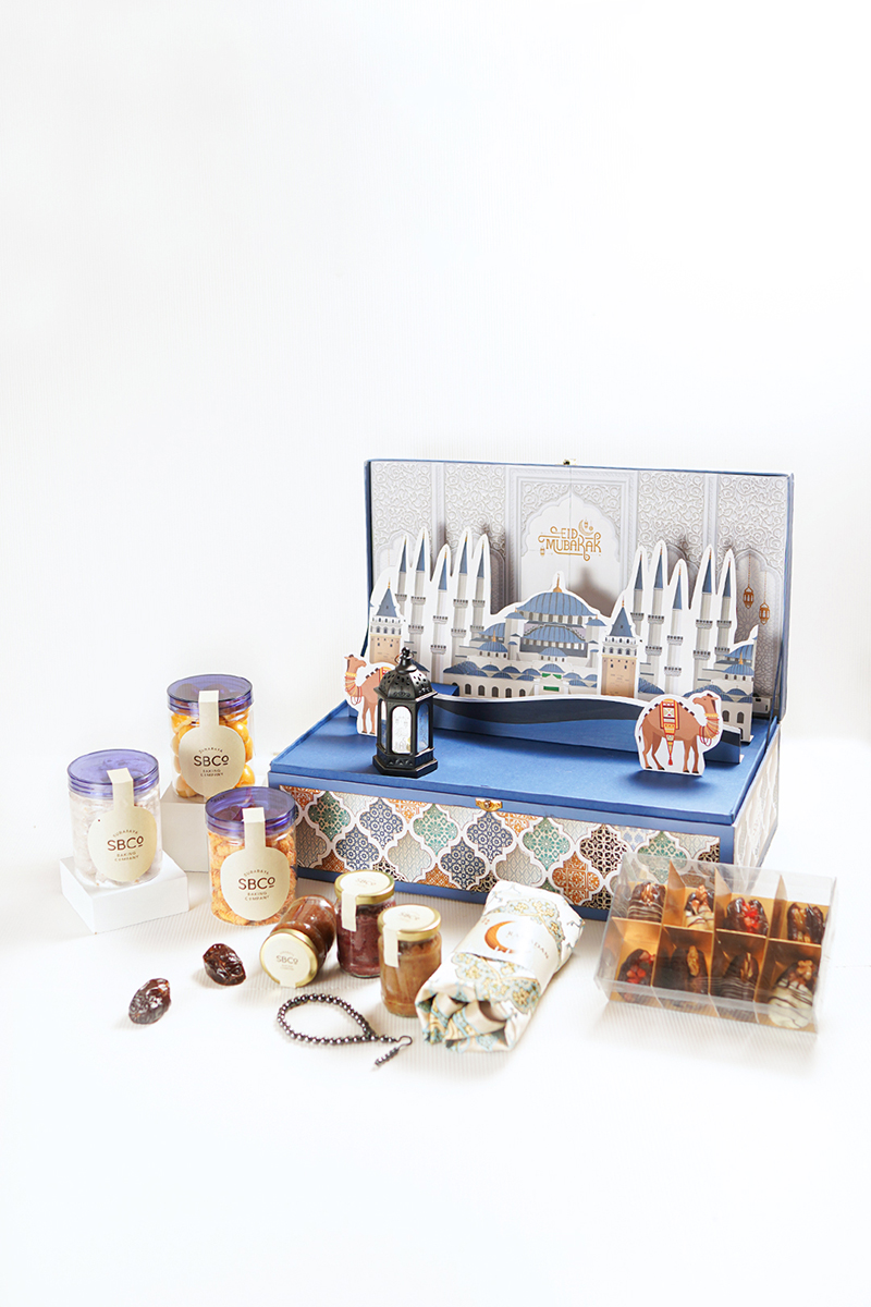 web-Hampers Azura Photo - Exquisite Taste Magazine