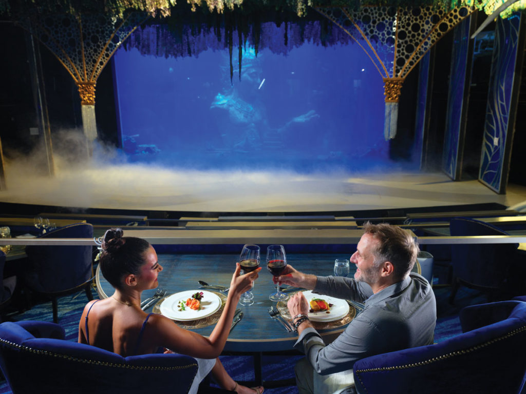 Unique Concept Dining: Varuna Underwater Theatrical Dining at Taman ...