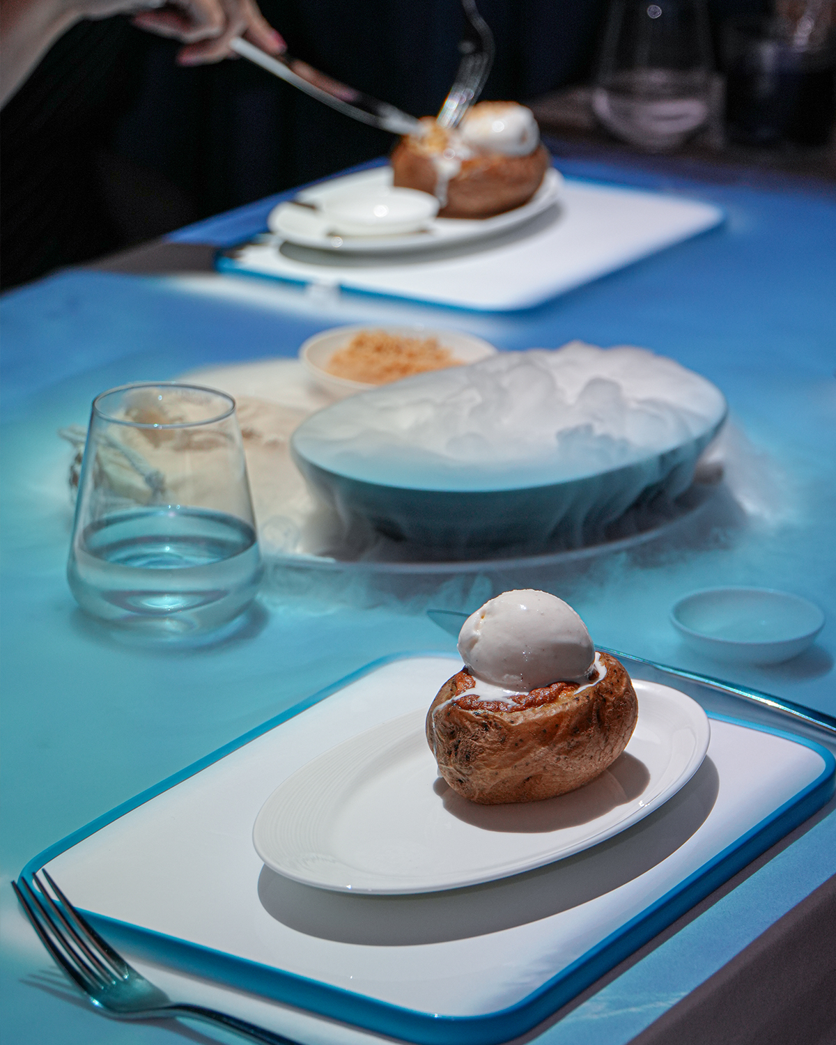 Dalam 2 (2) - Exquisite Taste